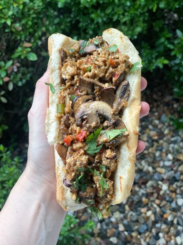 Chopped Cheesy Chicken Sandwich